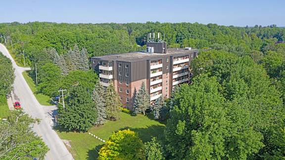 Comfortable Living In Owen Sound Regency Tower